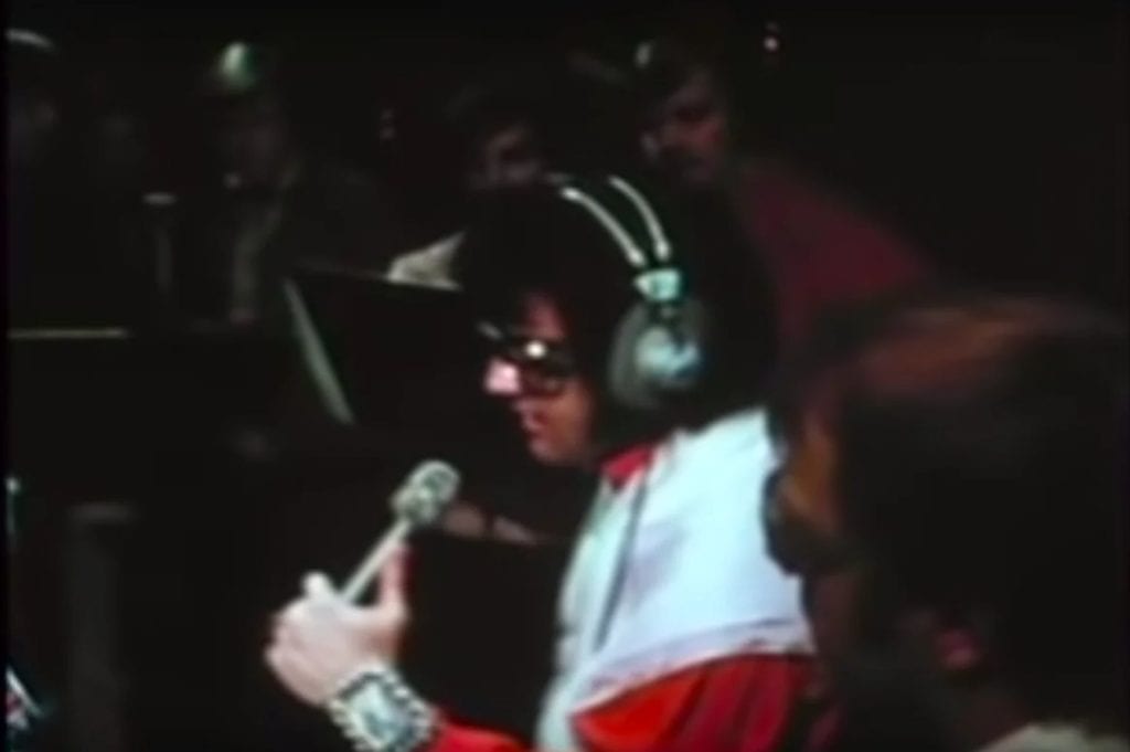 Elvis sings tear-inducing version of Willie Nelson hit Elvis sings tear-inducing version of Willie Nelson hit