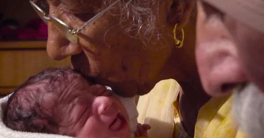 Woman gives birth to her first child at age 72