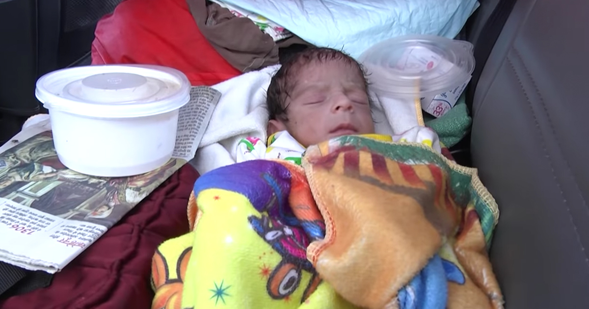 Woman gives birth to her first child at age 72