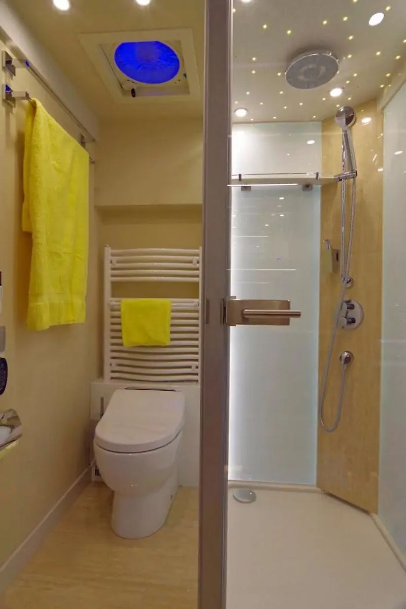 This $1.7M luxury mobile home has a built-in garage outside and the ...