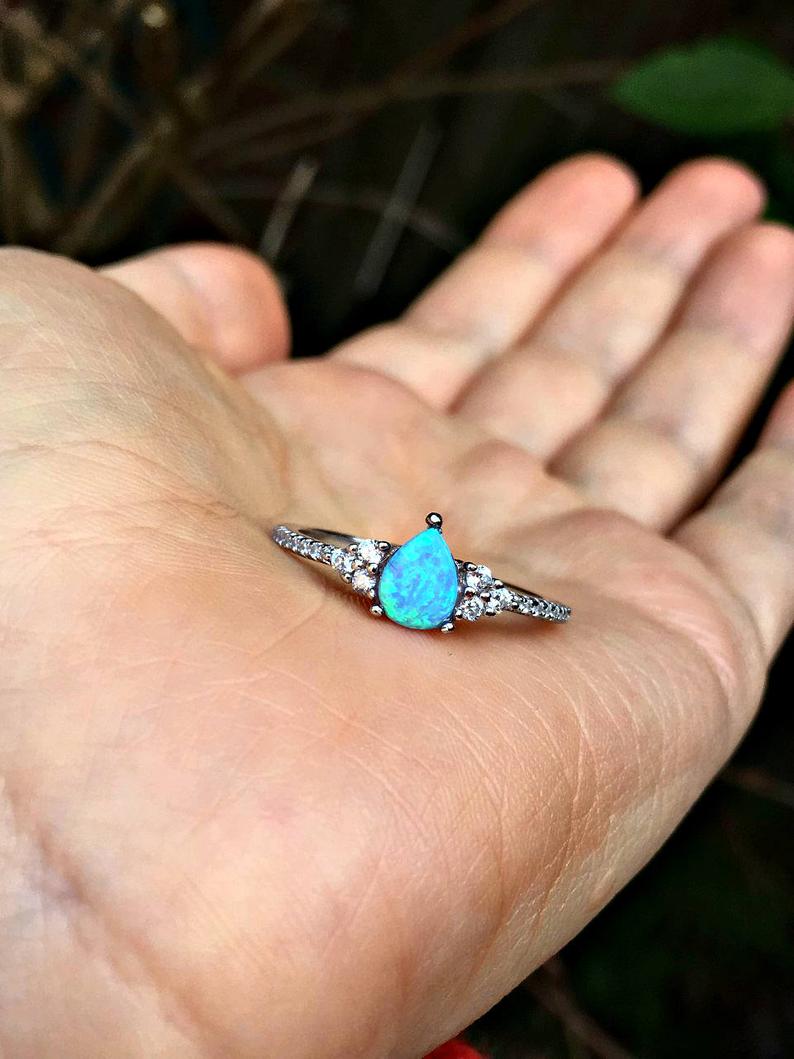 Petrified wood hiding stunning rare turquoise opal discovered in Australia