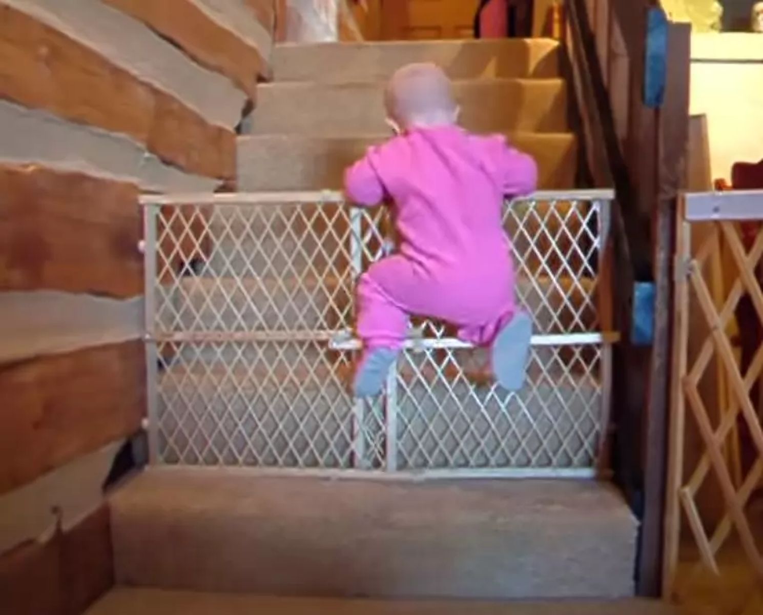 Baby girl’s clever “jailbreak” earns millions of views
