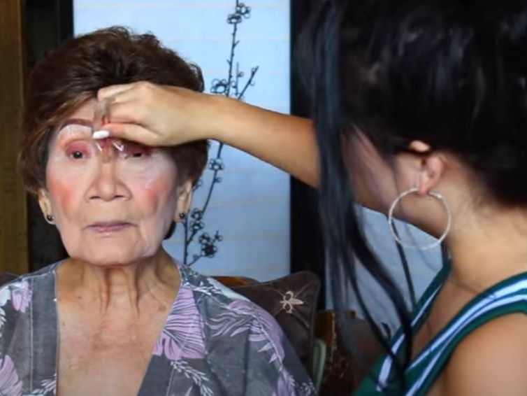 Grandma gets "princess" makeover from her granddaughter