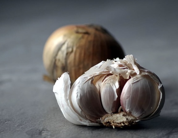 7 “kooky” home remedies our grandparents swear by