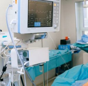 People share these 13 experiences when they are “put under” with anesthesia