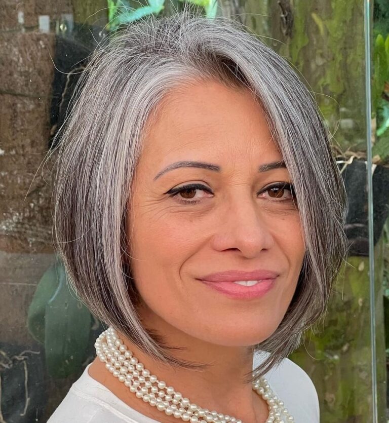 25 Gray Bob Haircuts So Beautiful They’ll Take Your Breath Away