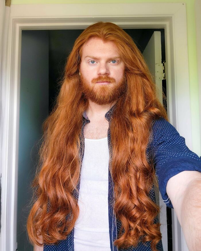 20 People Who Decided To Grow Their Hair Out (and the results are shocking)
