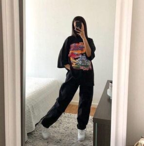 40 Surprising Things No Longer In Style (And What You Should Wear Instead)