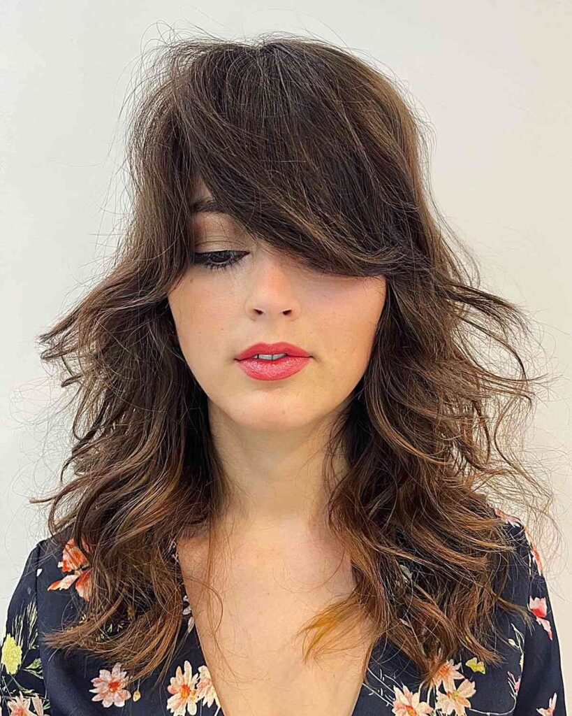 50 side-swept bangs that are stop-you-in-your-tracks gorgeous