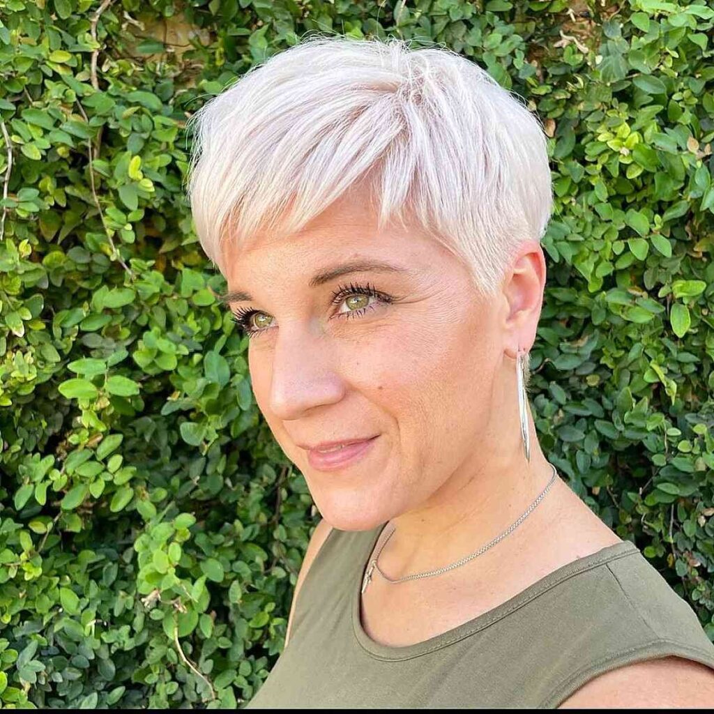 50 Drop-Dead Gorgeous Wash-and-Go Pixie Hairstyles