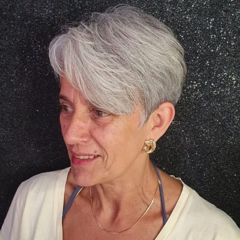 50 Youthful Hairstyles for Women Over 65 to Look and Feel Like a ...