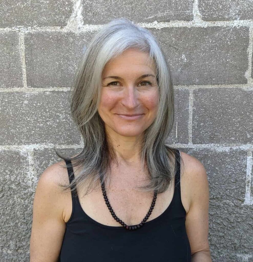 40 “Salt and Pepper” Hairstyles That Are Effortlessly Gorgeous