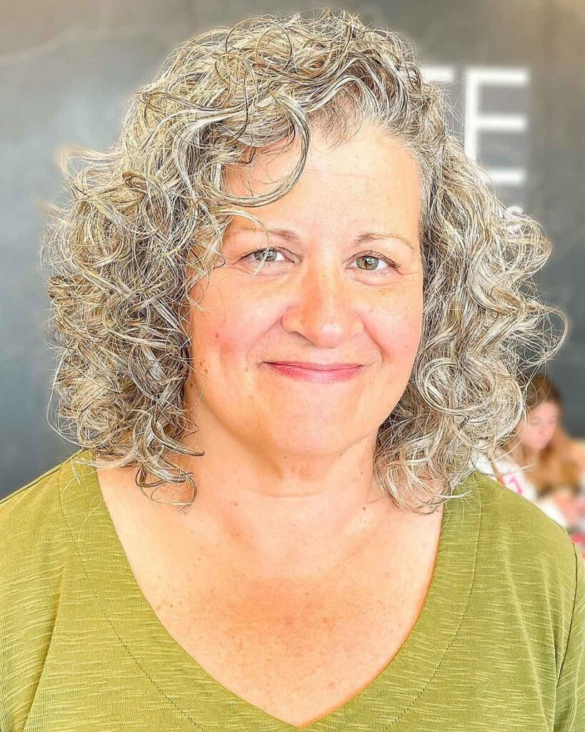 The 40 most flattering hairstyles for round faces
