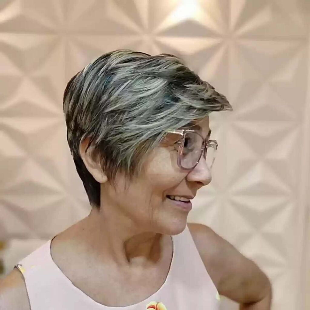 35 fabulous hair colors that make a woman over 60 look 10 years younger