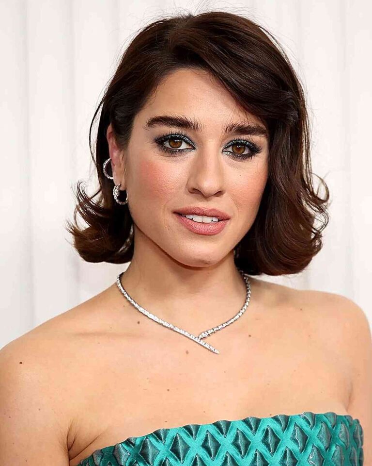 30 Above the shoulder haircuts that are stop-you-in-your tracks gorgeous