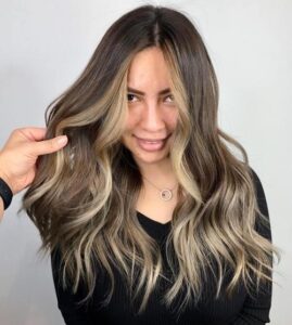 30 Gorgeous Face-Framing Highlights That’ll Turn Heads When You Walk in ...